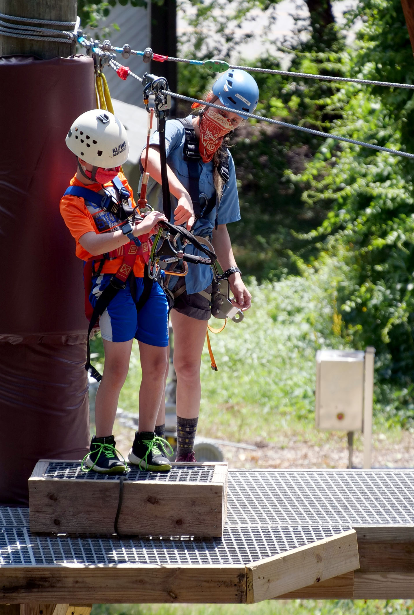 Guide Help Zip Thrills | Alpine Adventures